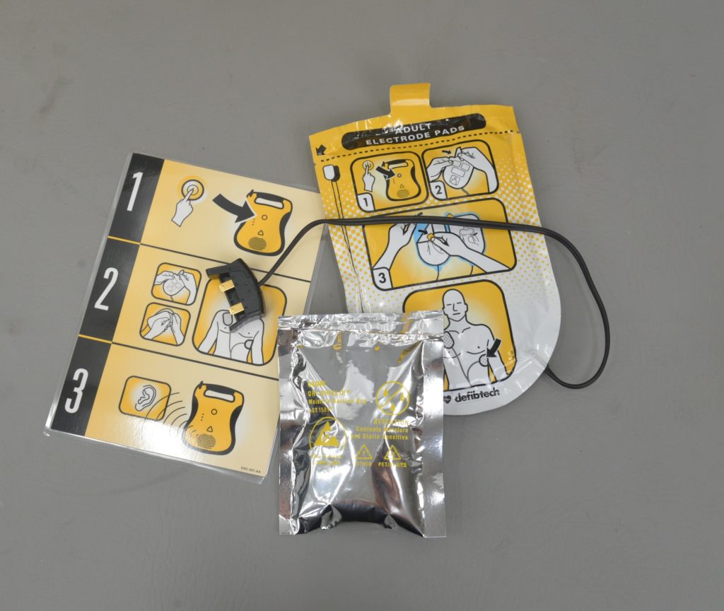 Defibtech Life Line DDU-100 Semi-Automatic Defibrillator w/ Pads & Case ...