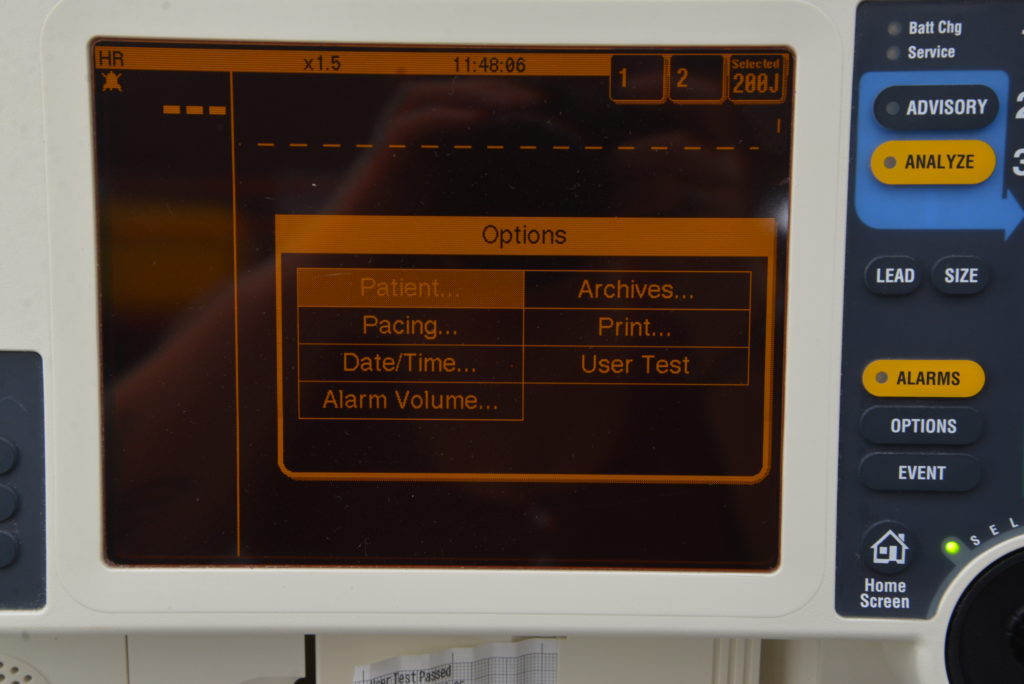 Medtronic LifePak 12 Biphasic Defibrillator 3 Lead ECG, & Pacing ...