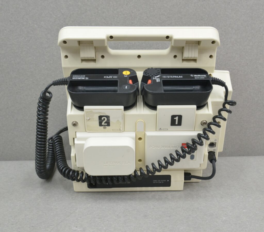 Medtronic LifePak 12 Biphasic, ECG, Pacing, Printing w/ LifePak 12 ...