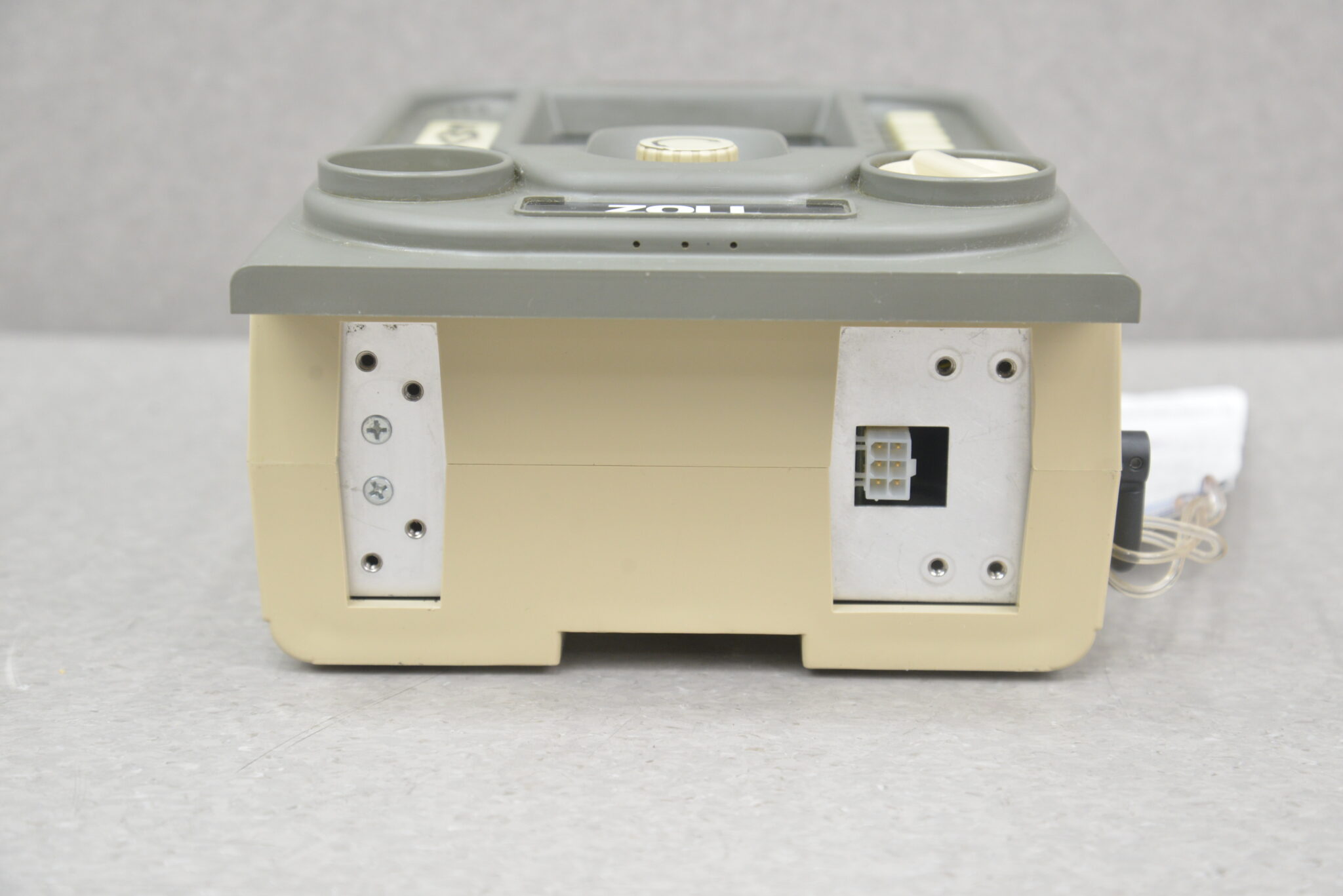 ZOLL EMV+ 731 Series 800-EMVP-04 Ventilator – Rhino Trade LLC