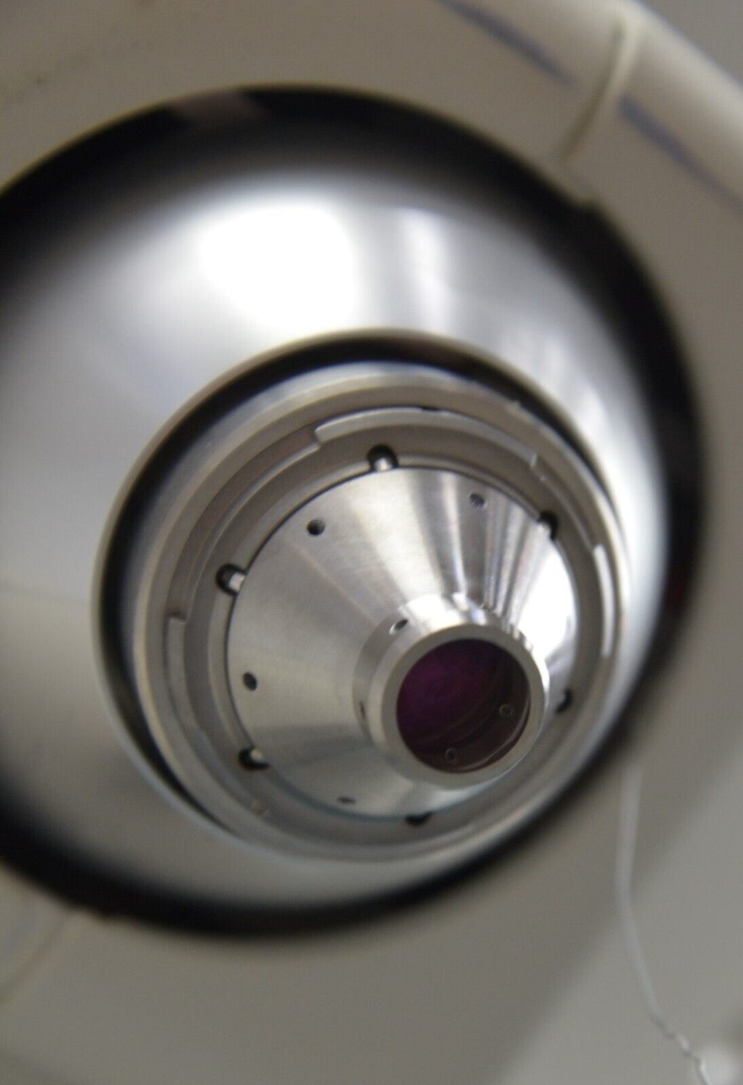 Alcon LenSX Laser Ophthalmic System 120V – Rhino Trade LLC