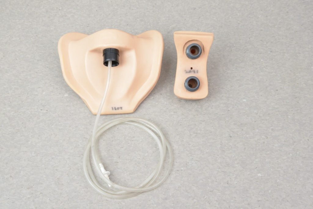 Laerdal Nursing Kid 350-05050 W/ VitalSim Vital Signs Simulator ...