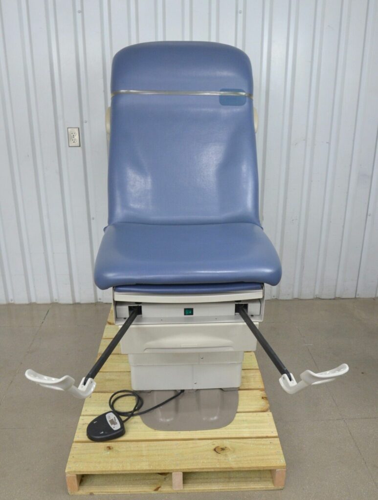 Midmark Ritter 222-008-202-4 Barrier Free Power Examination Chair w ...