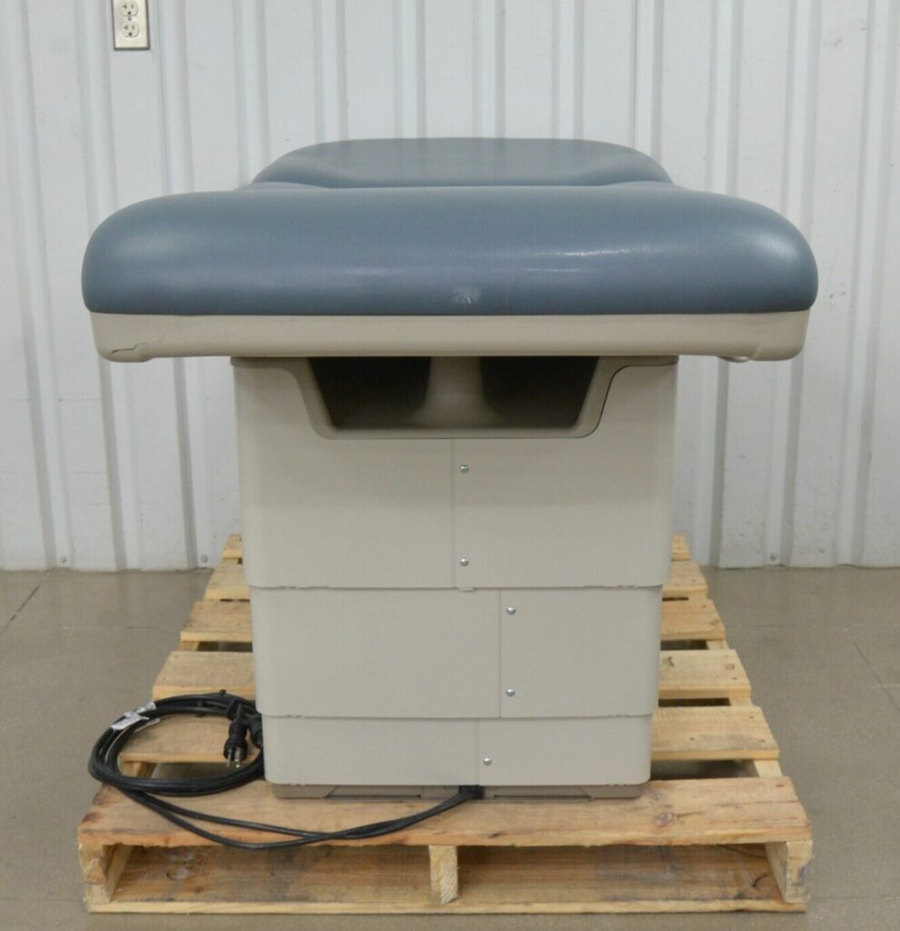 Midmark Ritter 222-016 Barrier Free Power Examination Chair w/ Foot ...