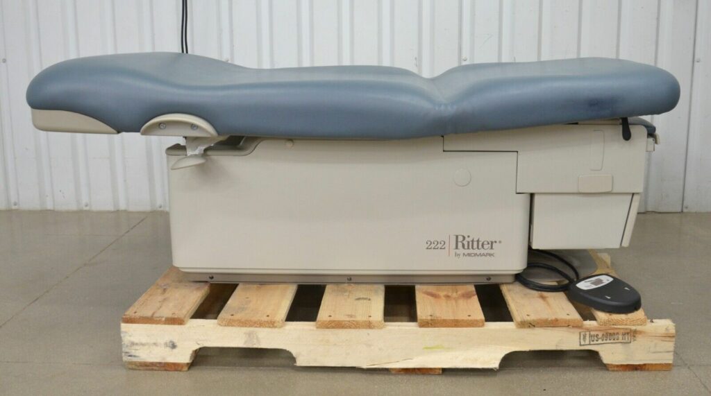 Midmark Ritter 222-016 Barrier Free Power Examination Chair w/ Foot ...