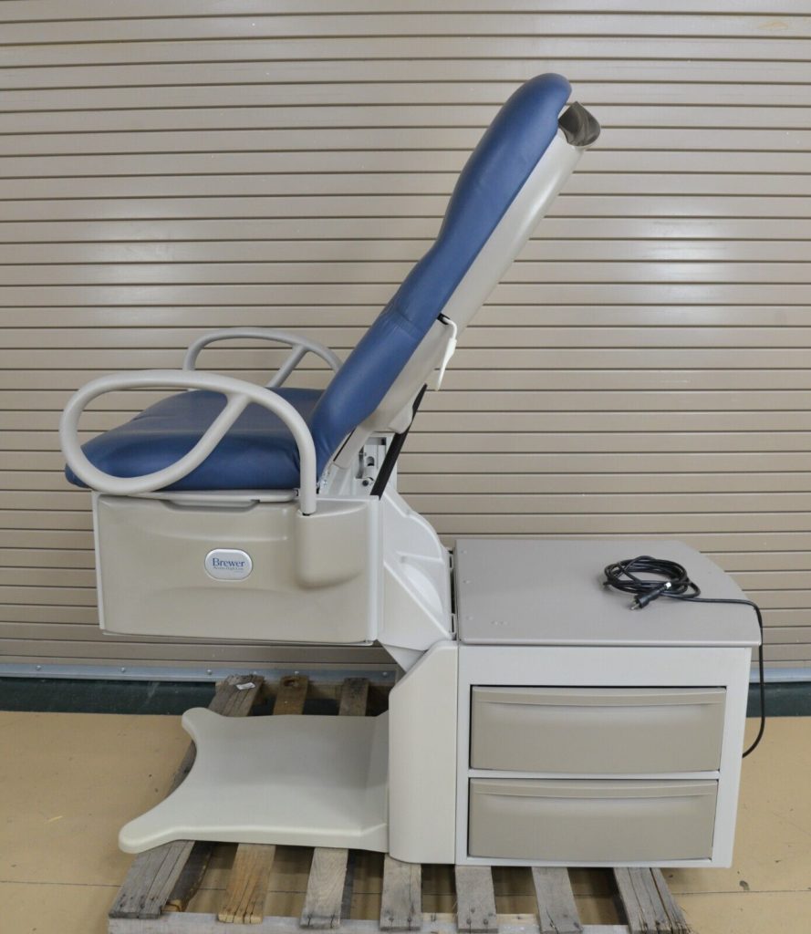 Brewer Company 6000 Access High-Low Exam Table w/Footswitch – Rhino ...