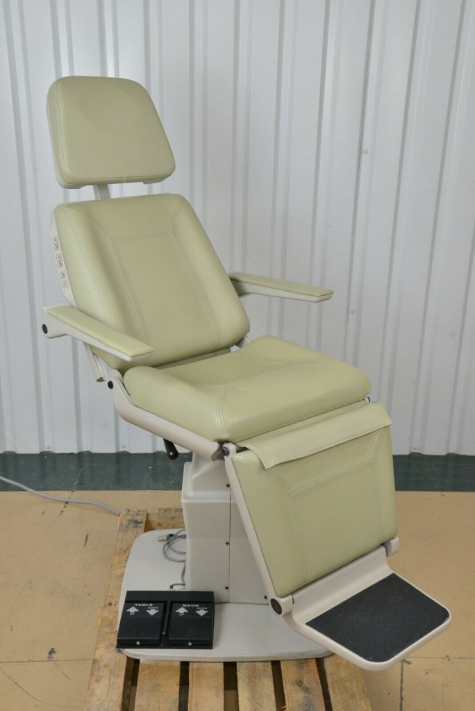 Midmark 491 Electric Examination Chair w/ Foot Pedal 491-001 – Rhino ...