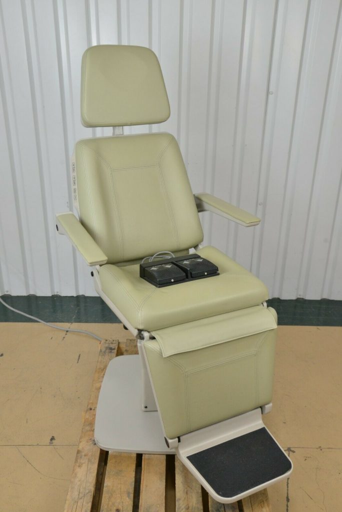 Midmark 491 Electric Examination Chair w/ Foot Pedal 491-001 – Rhino ...