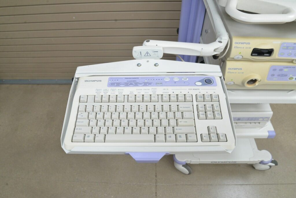 Olympus EVIS EXERA II CV-180/CLV-180 Endoscopy System w/monitor, Keypad ...
