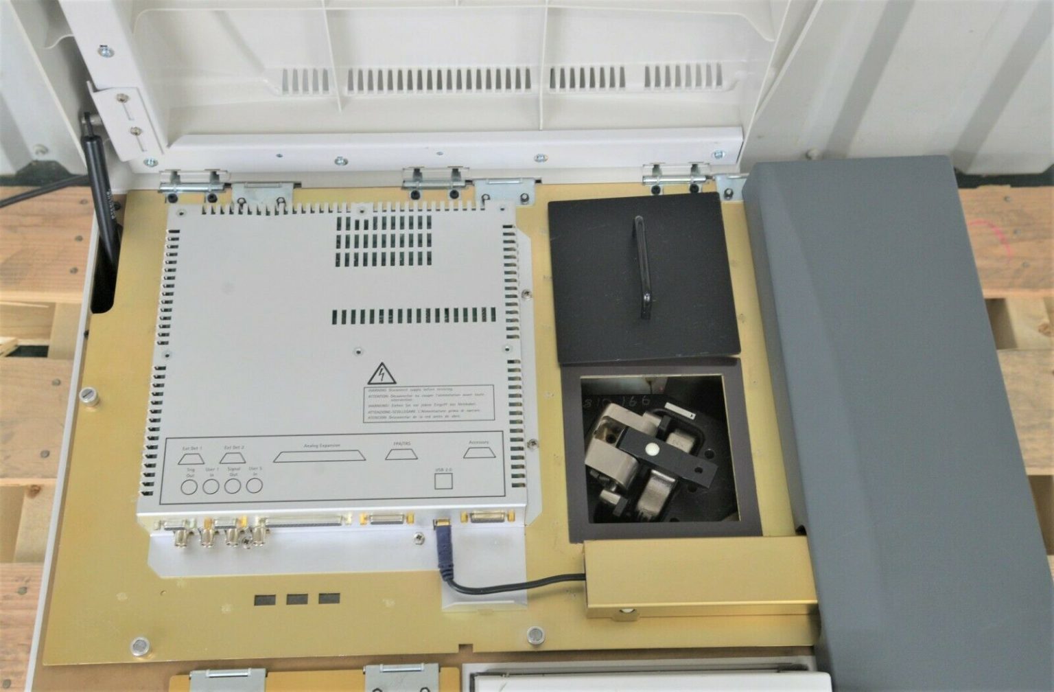 Agilent Technologies Varian 640-IR FT-IR Infra Red Spectroscopy ...