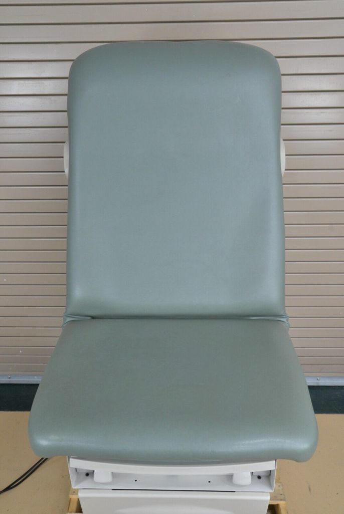 Midmark Ritter 223-016 Barrier Free Hi-Low Power Examination Chair w ...