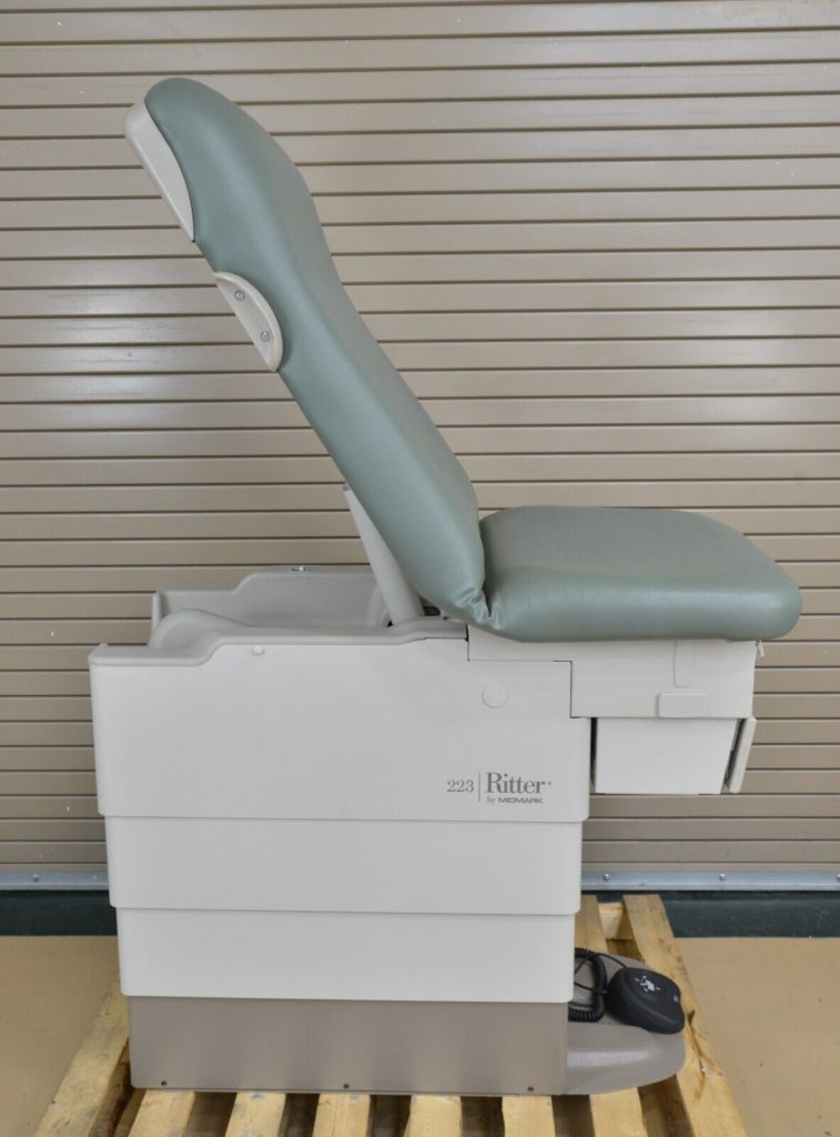 Midmark Ritter 223-016 Barrier Free Hi-Low Power Examination Chair w ...