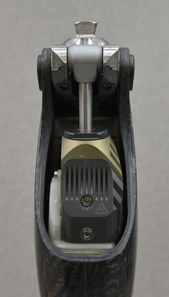 Ottobock Genium X3 Prosthetic Knee Left W/ AXON Tube Adapter & 1C60 ...