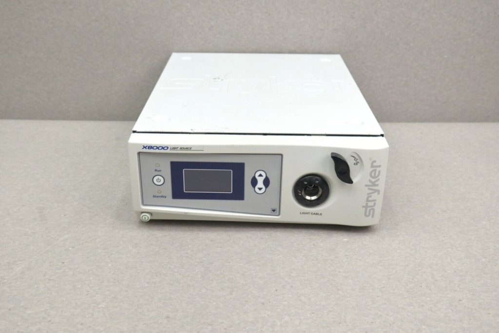 Stryker ENDOSCOPY X8000 Light Source REF 220-200-000 – Rhino Trade LLC