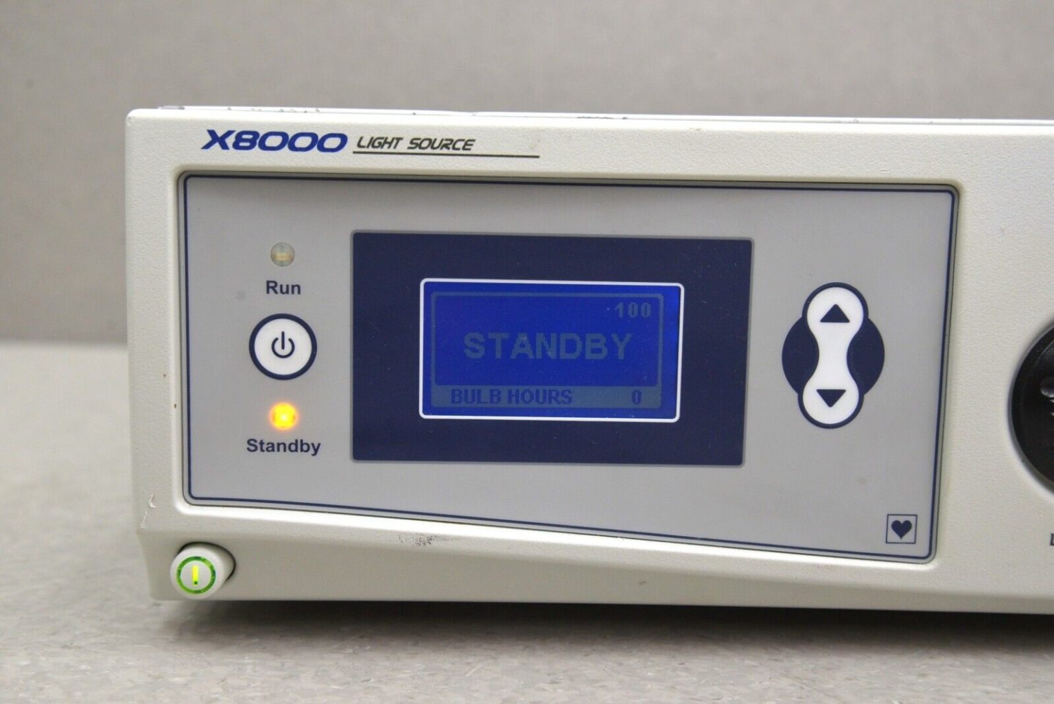 Stryker ENDOSCOPY X8000 Light Source REF 220-200-000 – Rhino Trade LLC