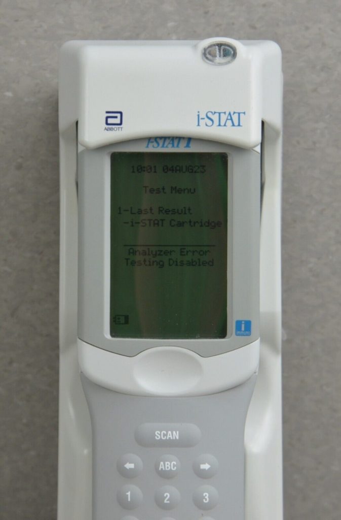 Abbott i-STAT 1 Analyzer MN: 300-G Portable Clinical Blood Hematology ...