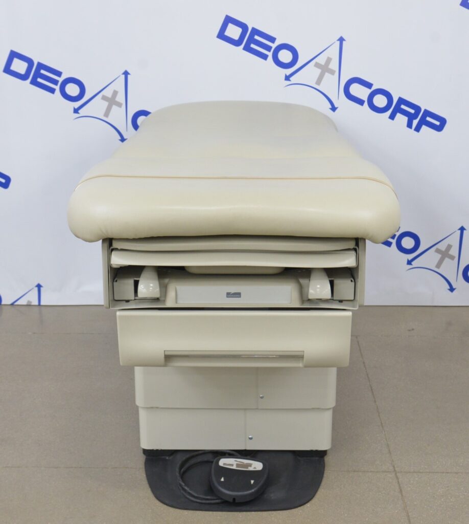 Midmark 622-007 Barrier Free Power Examination Table W/ Foot Switch ...