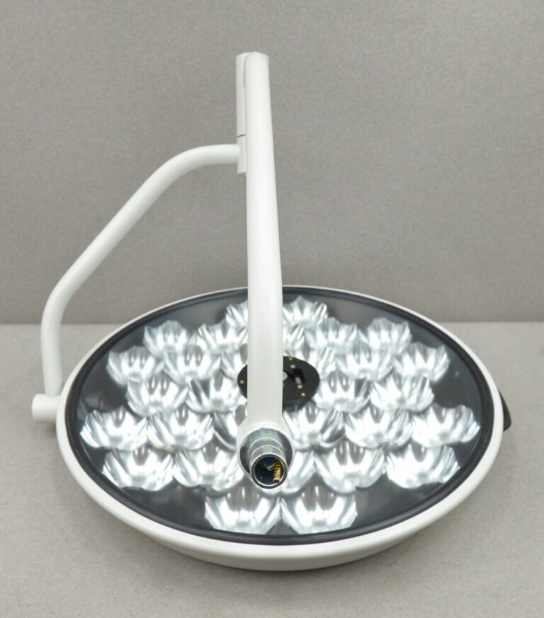 Stryker Visum LED 2 Surgical Light, Camera Ready 0682001253 – Rhino ...