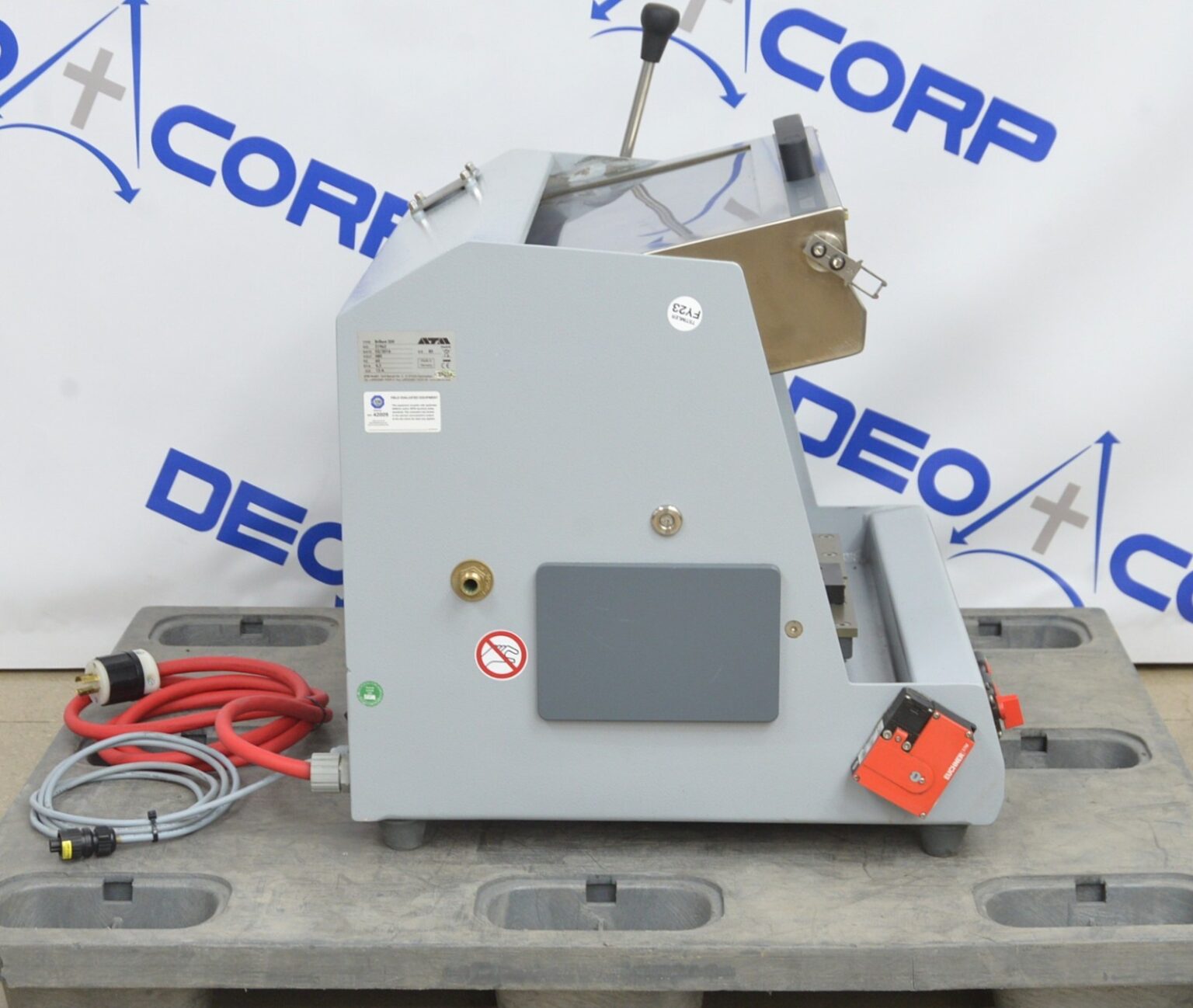 ATM Brillant 200 Manual Metallographic Wet Abrasive Cut-Off Machine ...