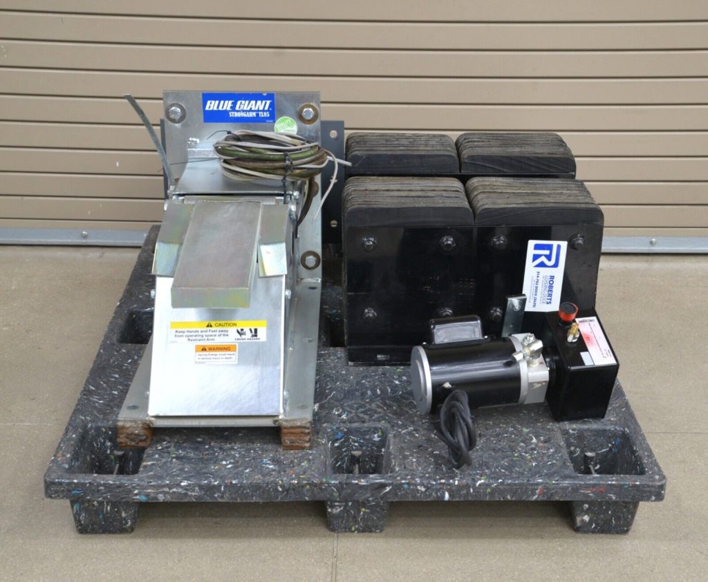 Blue Giant TL85 Strong Arm Hydraulic Vehicle Restraint Loading Dock ...