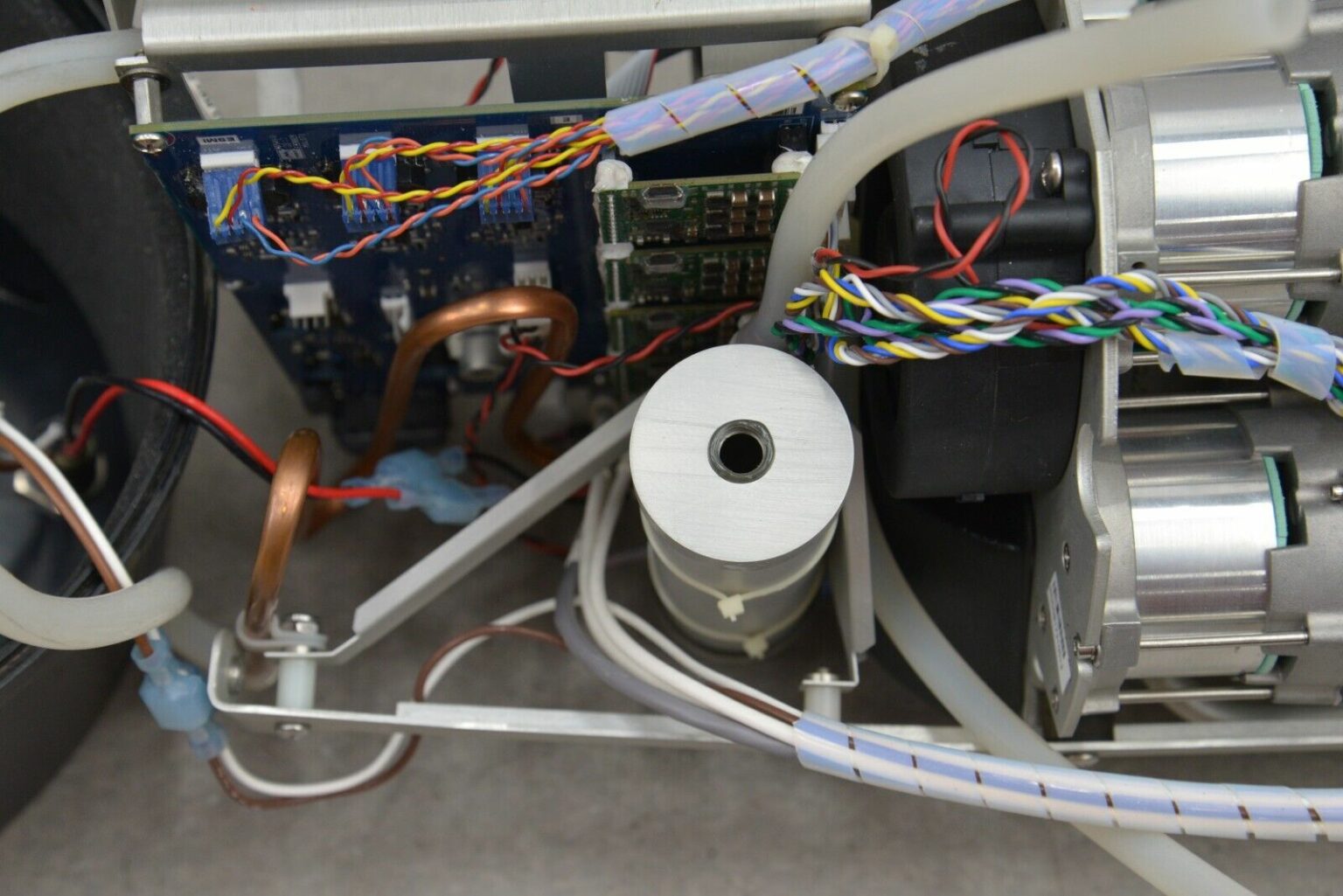 CAIRE SeQual AS007 SAROS 15 Oxygen System Military Field – Rhino Trade LLC