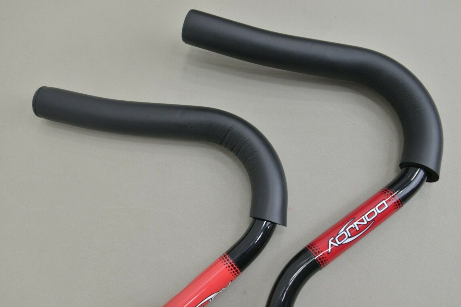 New DonJoy Height Adjustable Rebound Ergonomic Crutches (23169) – Rhino ...