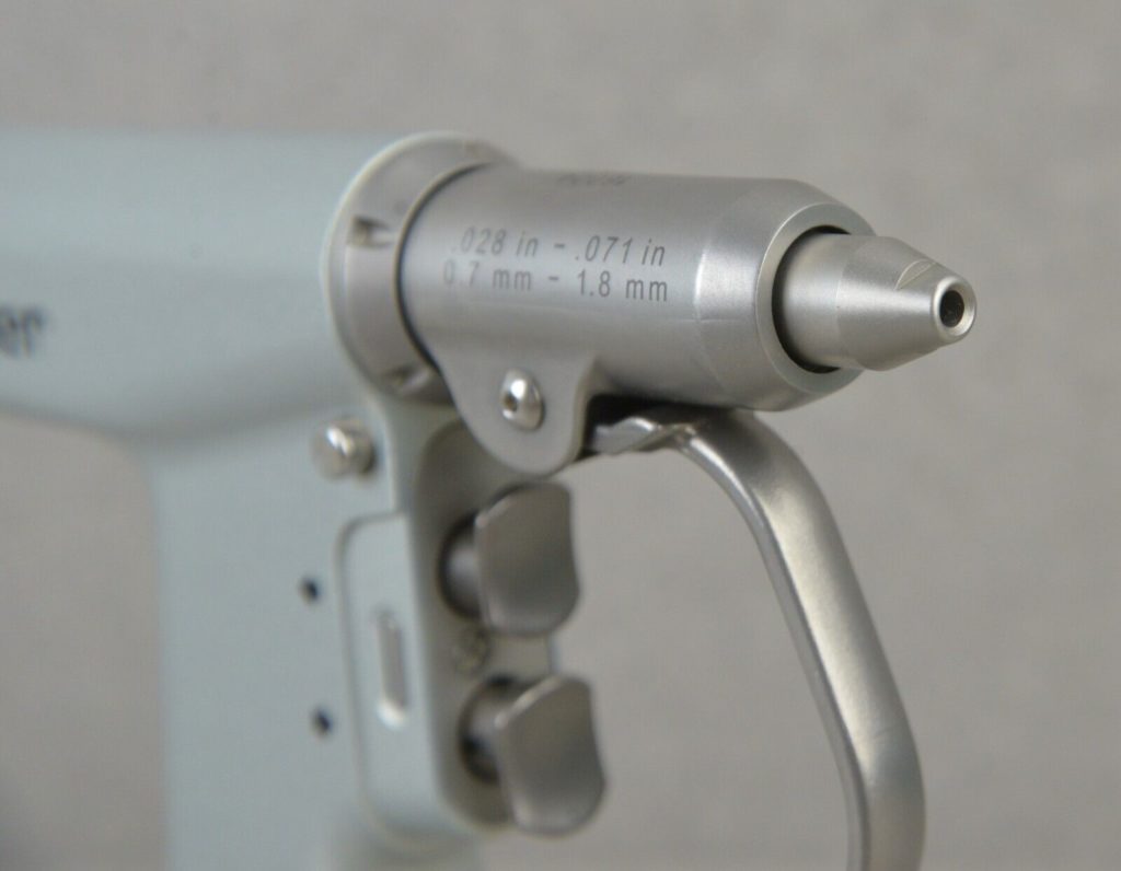 Stryker CD4 Driver 4405 w/ Wire Collet 4100-062-000 & 7212 Battery Pack ...