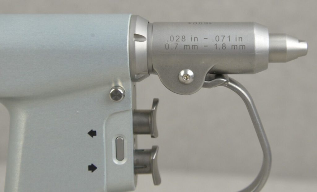 Stryker CD4 Driver 4405 w/ Wire Collet 4100-062-000 & 7212 Battery Pack ...