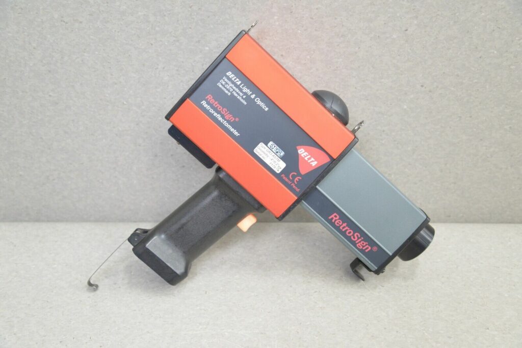 Delta Retro Sign GR 3 ASTM Retroreflectometer Sign Compliance Meter ...