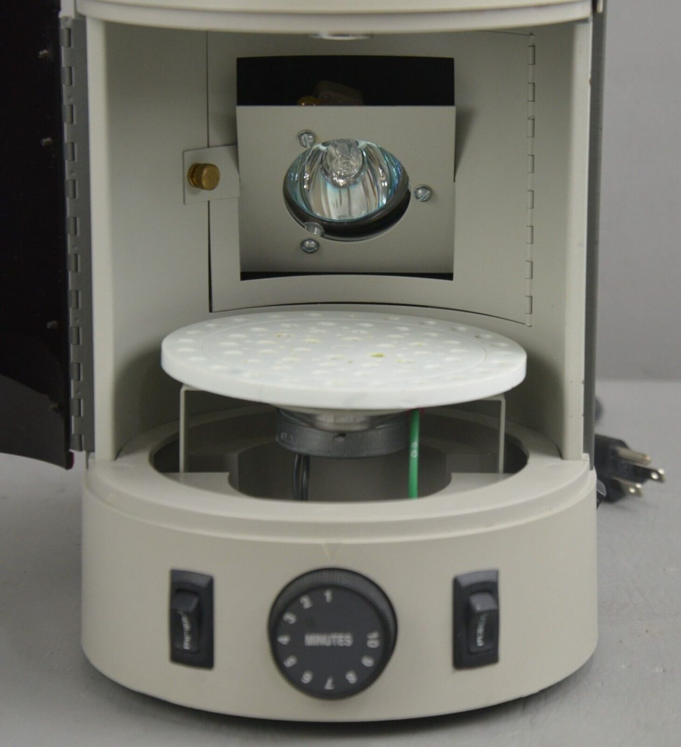 Dentsply Triad 2000 Visible Light Cure System – Rhino Trade LLC