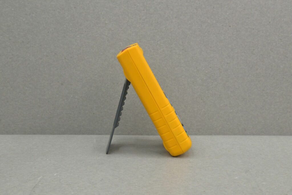 Fluke 123 Industrial Scopemeter 20MHz – Rhino Trade LLC