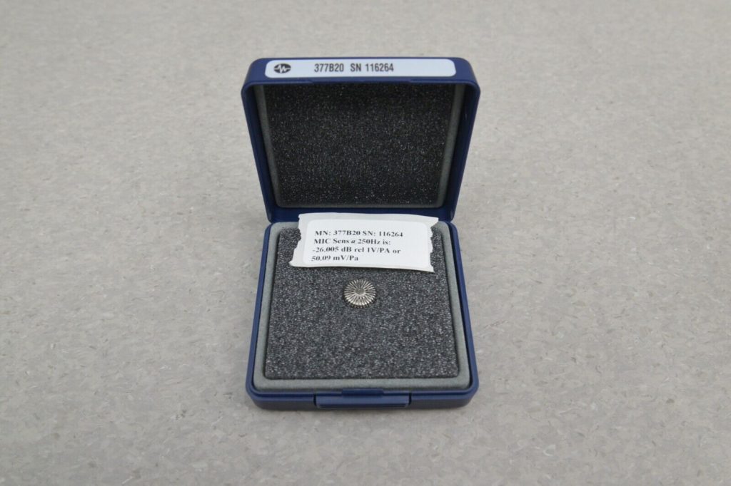 PCB Piezotronics Larson Davis SoundTrack LxT1 Sound Level Meter w ...