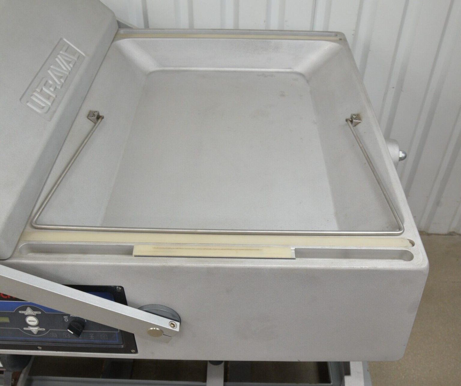 Koch Equipment Ultravac UV-2100-VAMPS Double Chamber Vacuum Packaging ...