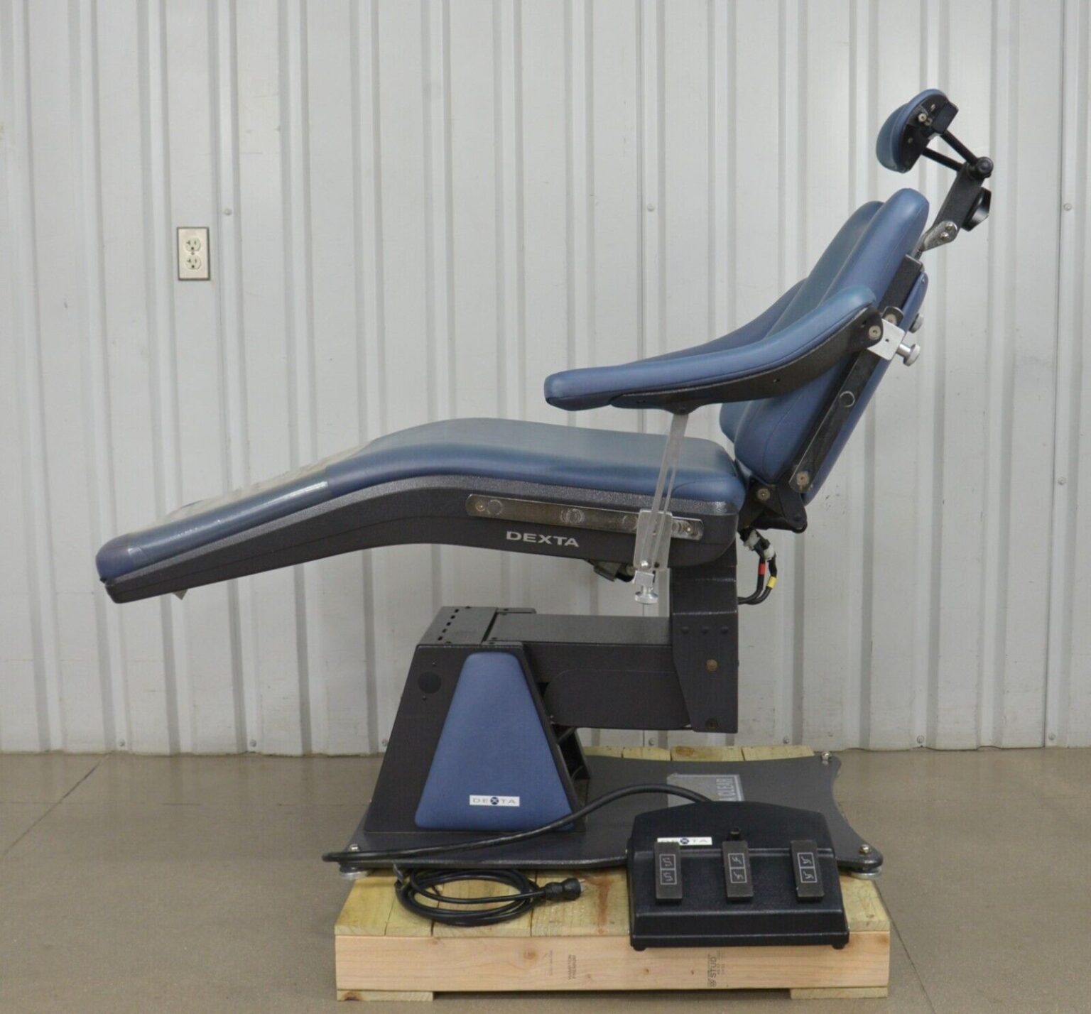 Dexta MK25X/ 604-14 Oral Surgery Dental Chair W/ Foot Switch – Rhino ...