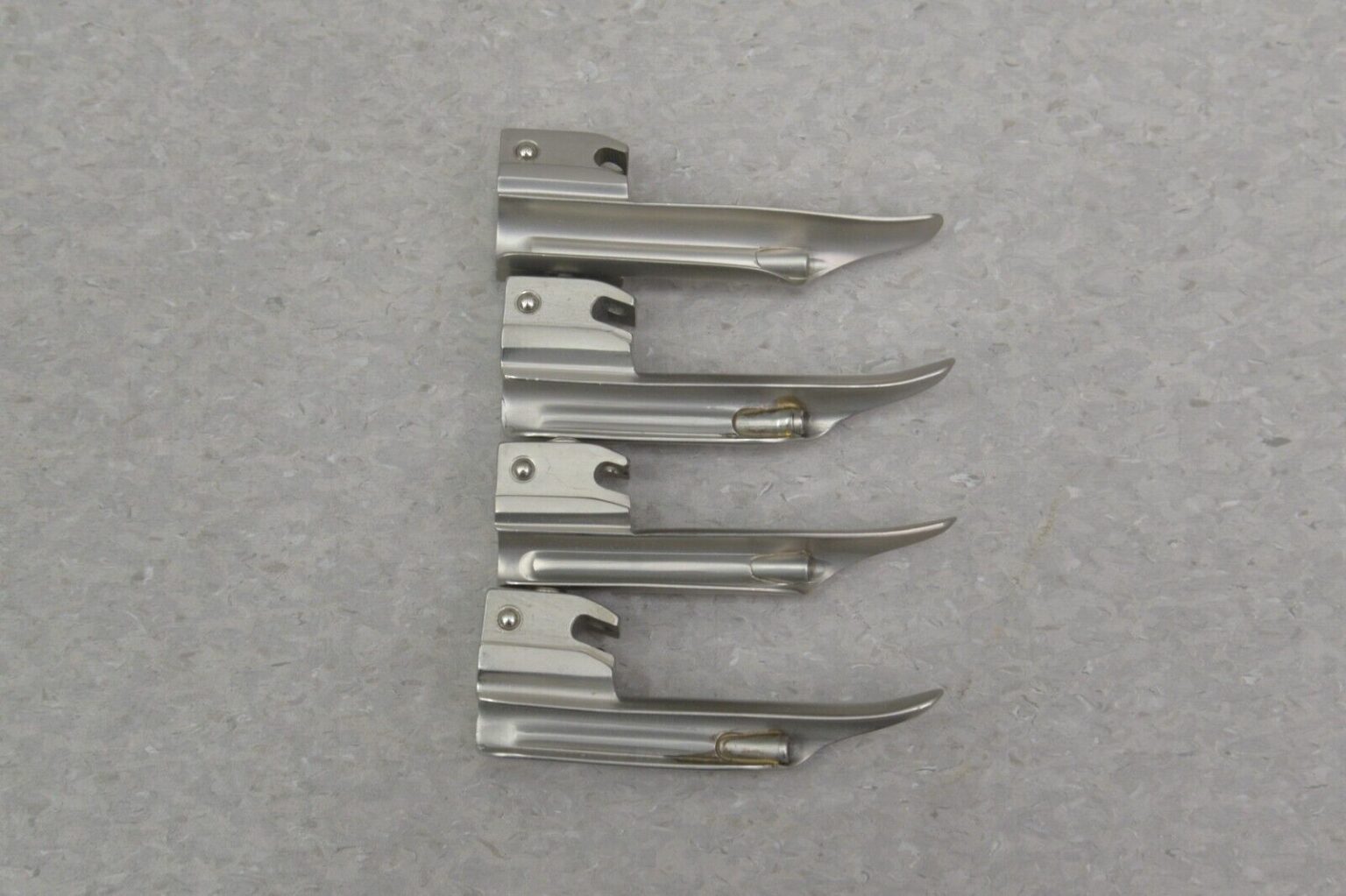 Lot of 50 Maco Fiber Optic Laryngoscope Handles & Blades – Rhino Trade LLC