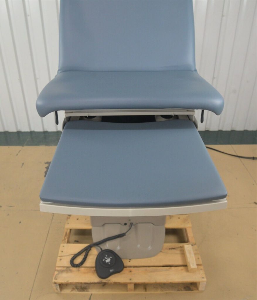 Midmark Ritter 223-016 Barrier Free Hi-Low Power Examination Chair w ...