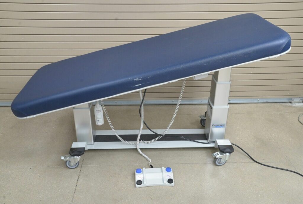 Oakworks Medical Dual Tower General EA Ultrasound Table w/ Hand & Foot ...