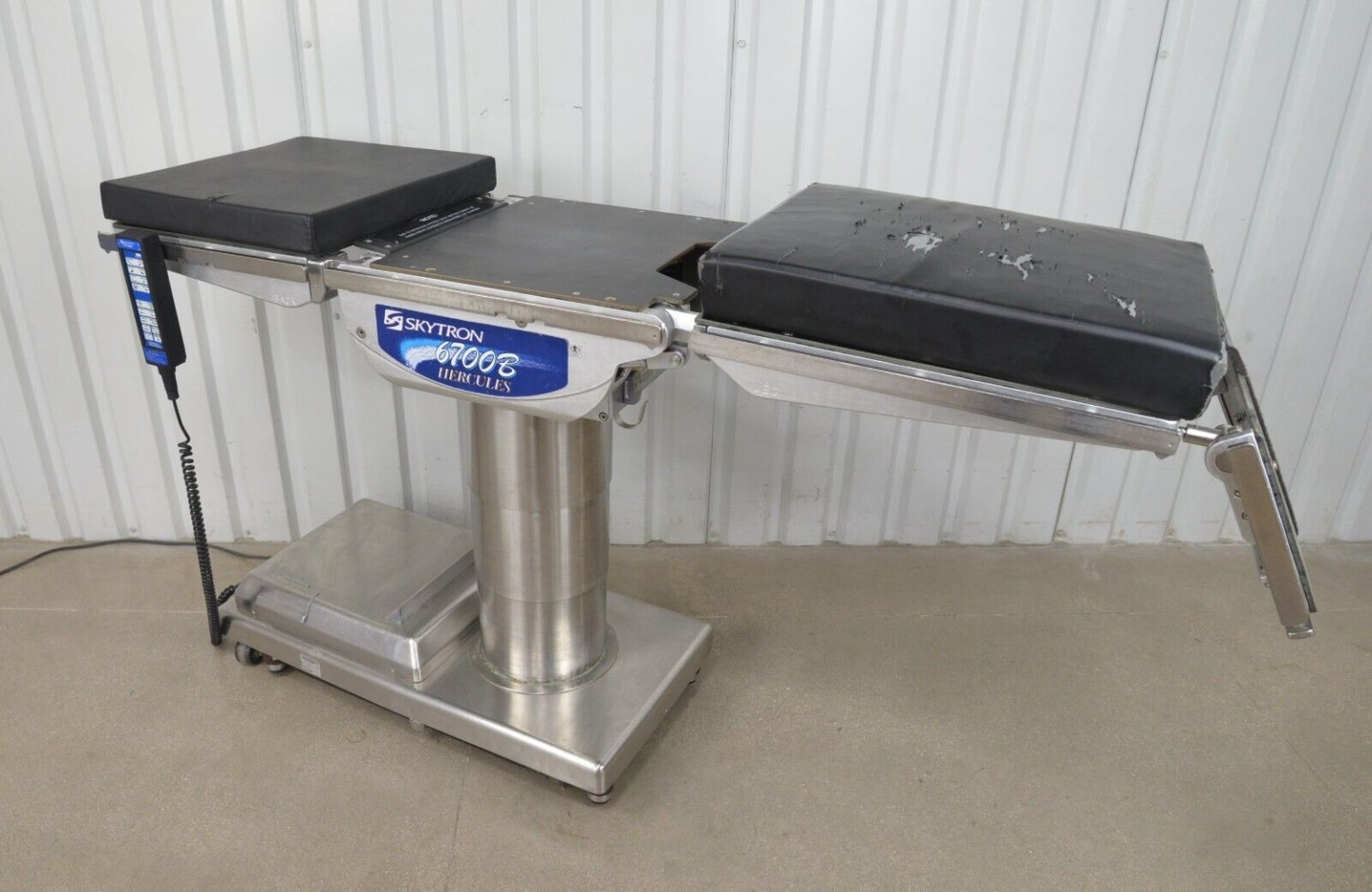 Stryker Skytron 6700B Hurcules Surgical Table W/ Skytron Remote – Rhino ...