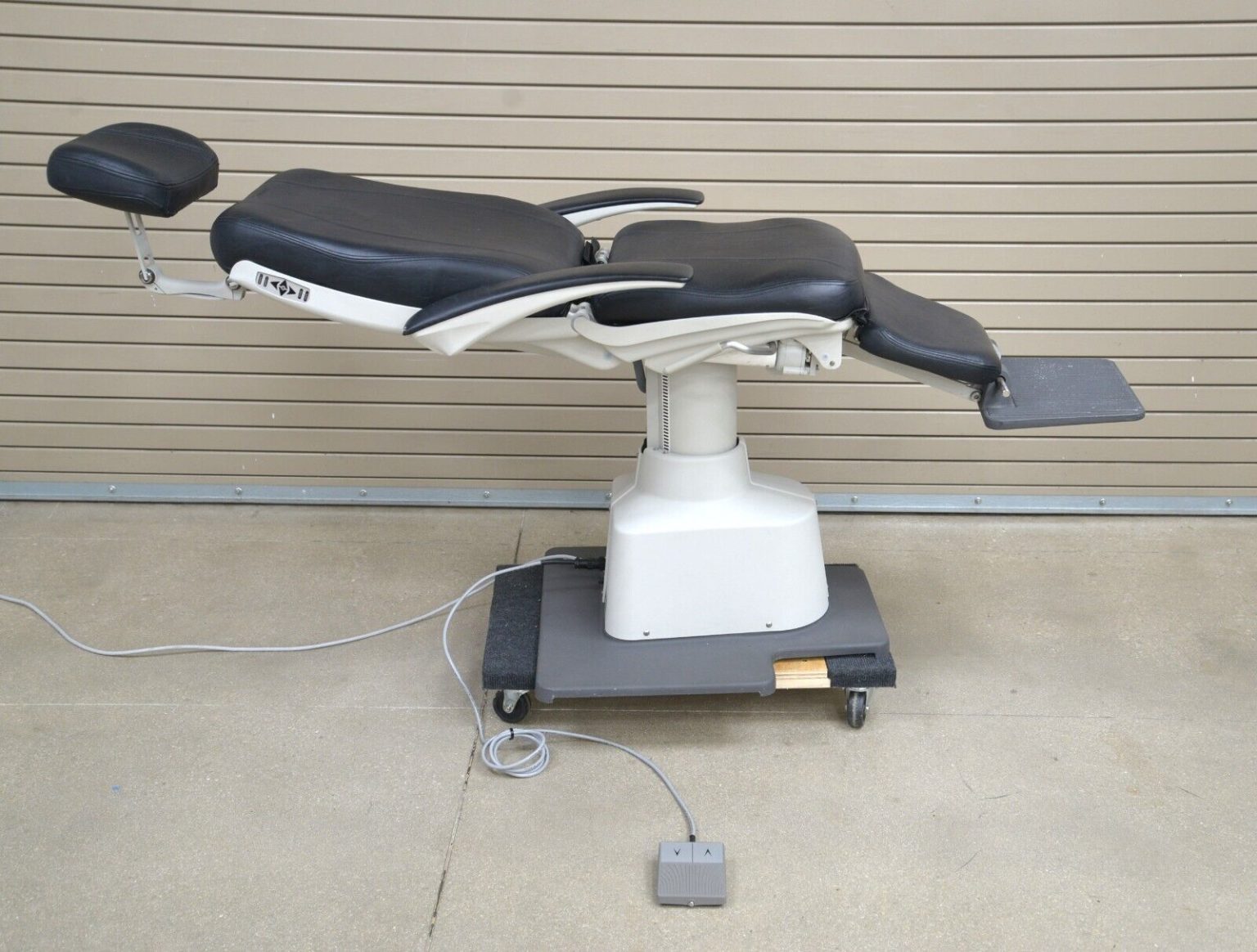 TopCon Omni OC-2300 Ophthalmology Electric Exam Chair – Rhino Trade LLC