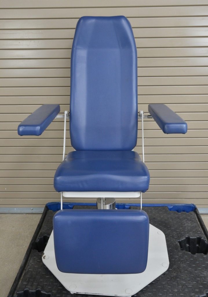 UMF Medical 8675 Manual Adjustment Phlebotomy Chair – Rhino Trade LLC
