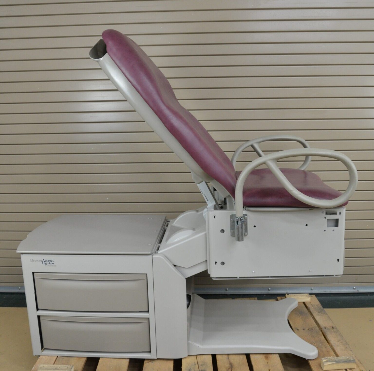 Brewer Company 6500 Access High-Low Exam Table – Rhino Trade LLC