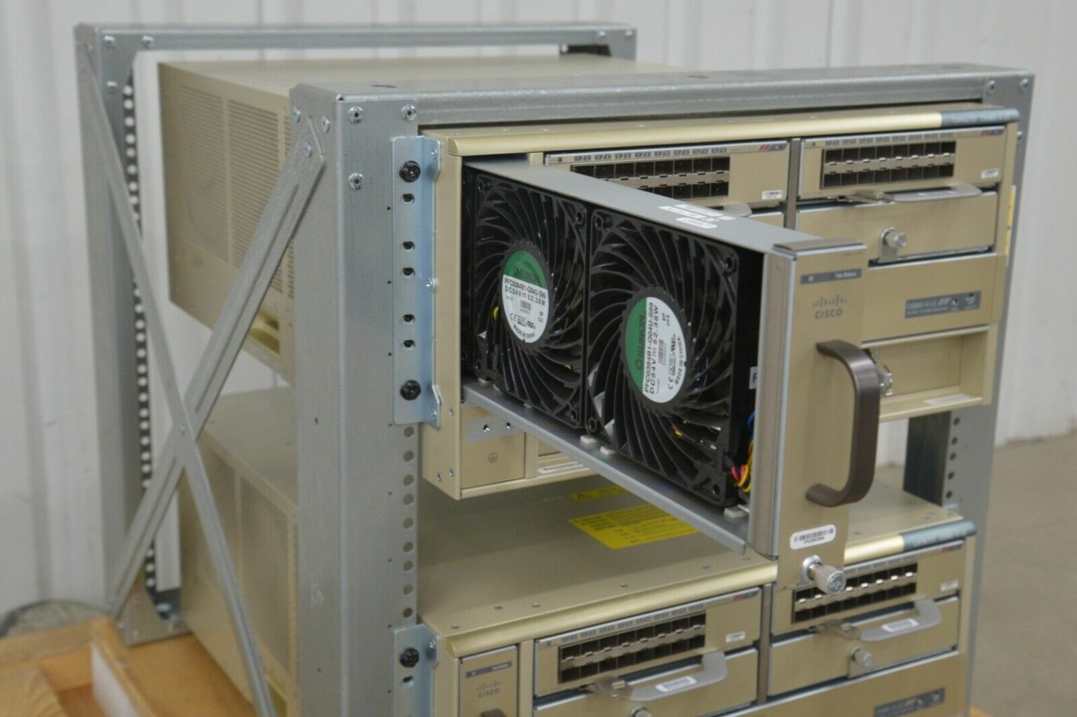 Cisco Catalyst C6880-X-LE Series Chassis – Rhino Trade LLC