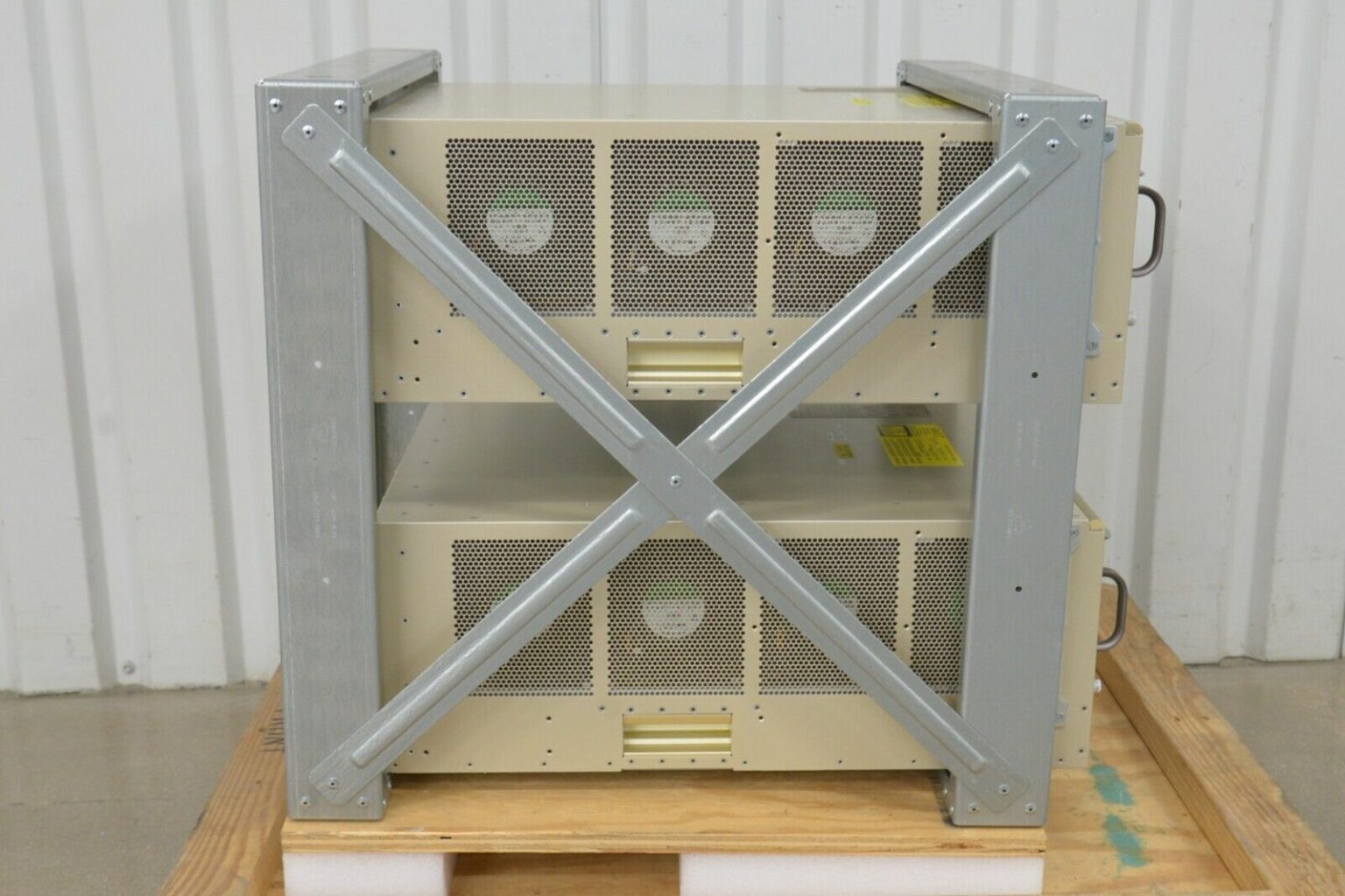 Cisco Catalyst C6880-X-LE Series Chassis – Rhino Trade LLC