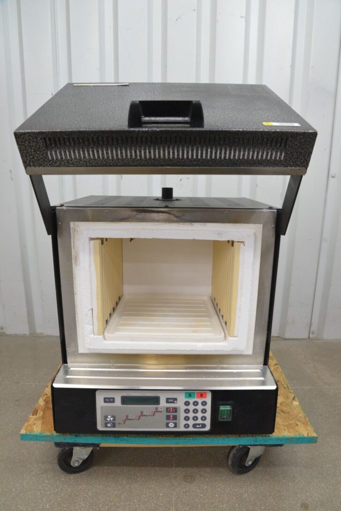 Dentsply Vulcan 3-550 Multi-Stage Programmable Burnout Lab Furnace PN ...