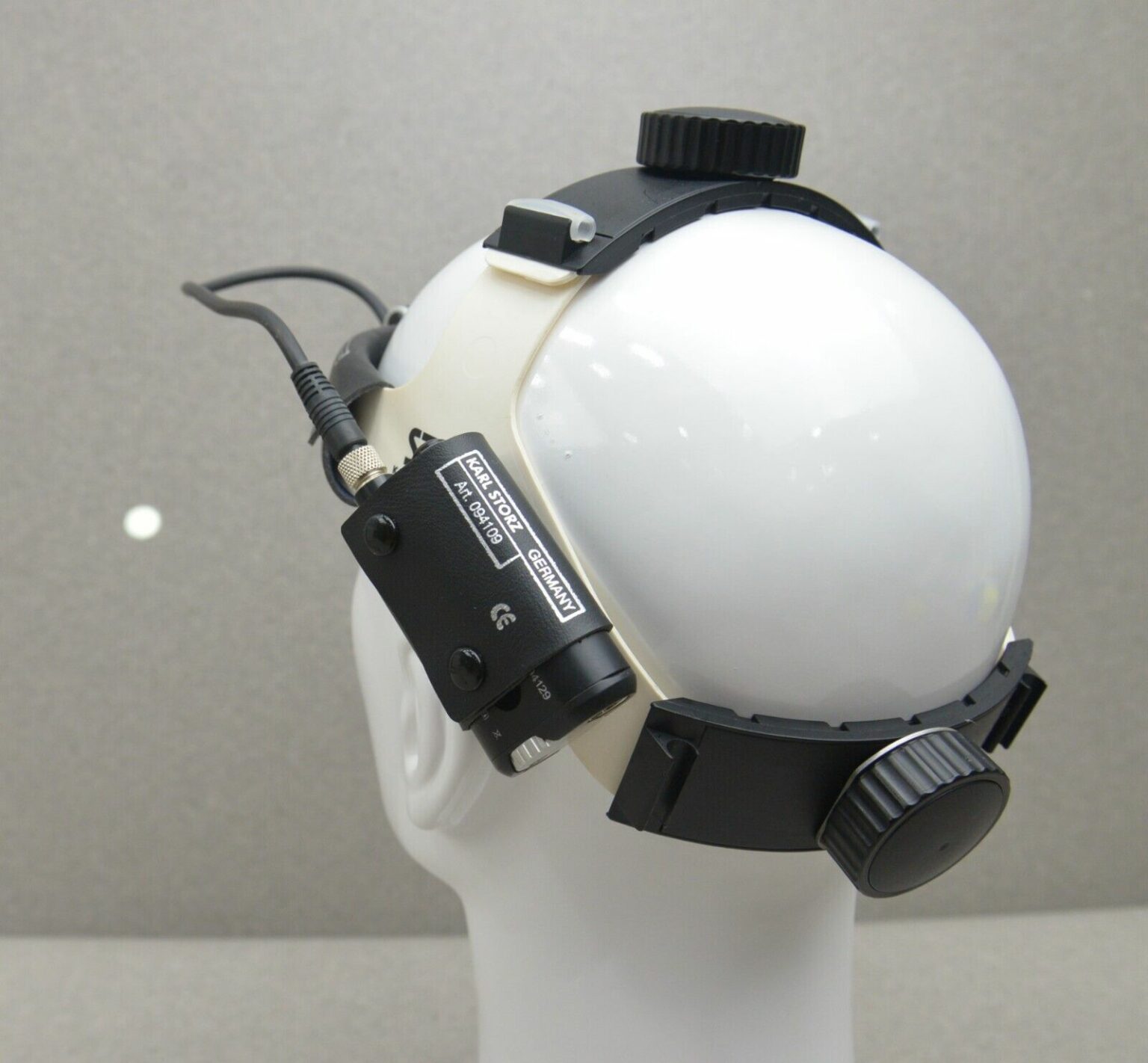 KARL STORZ 094103 Fiberoptic Headlight & 094124 Rechargeable Battery ...
