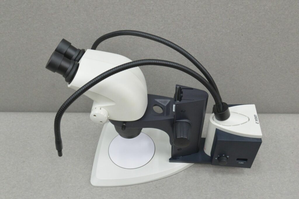 Leica S4E Stereo Zoom Microscope w/ L2 Dual Gooseneck Light Source ...