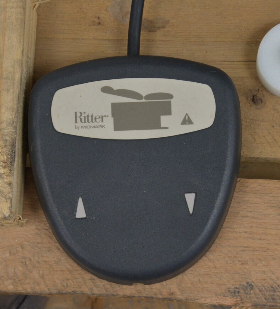 Midmark Ritter 222-015 Barrier Free Power Examination Chair w ...