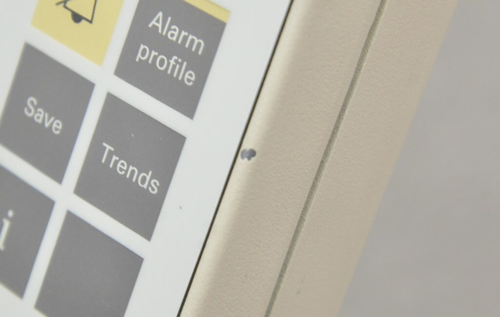 Siemens Maquet Servo-i Monitor 6449701 – Rhino Trade LLC