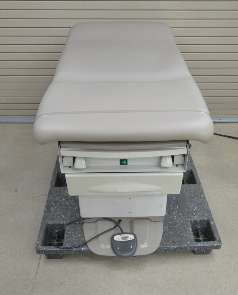 MidMark Ritter 222-016 Barrier-Free Power Examination Table w ...