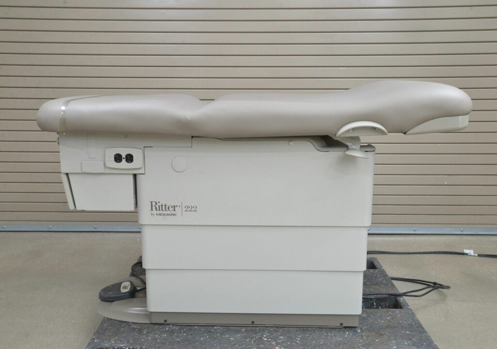 MidMark Ritter 222-016 Barrier-Free Power Examination Table w ...